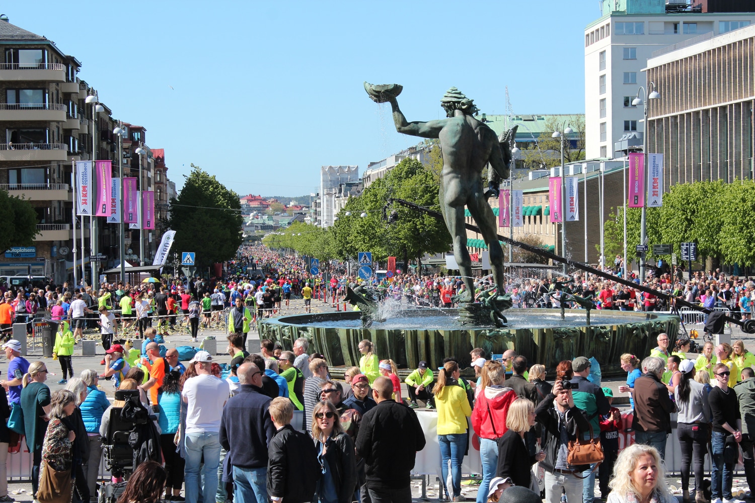 Press | Avenyn i Göteborg